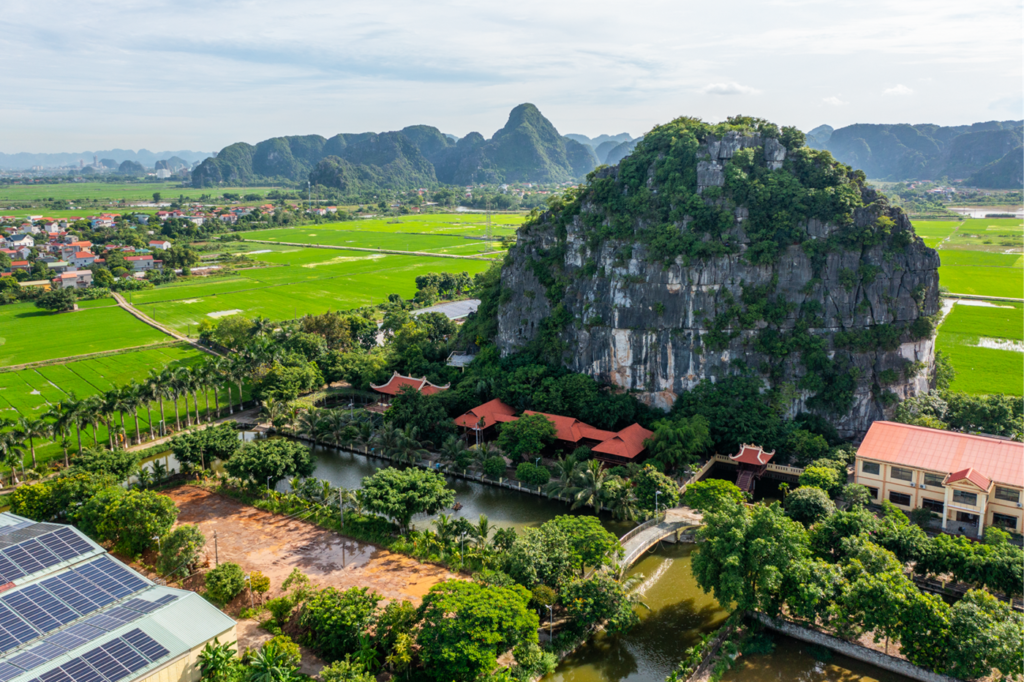 Giới thiệu - Núi Vàng Tràng An